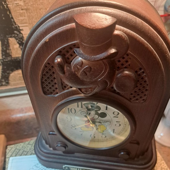 Disney | Other | Working In Great Shape Seiko Hollywood Mickey Mouse ...